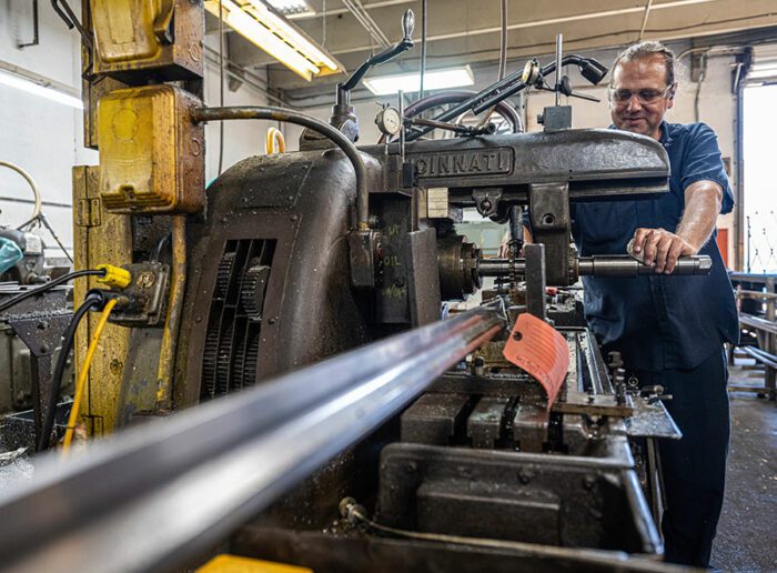 Long-Bar Horizontal Milling Solutions | Prince
